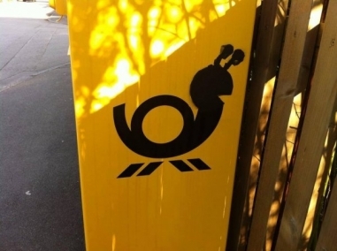 Die Post mit neuem Logo - Was is hier eigentlich los