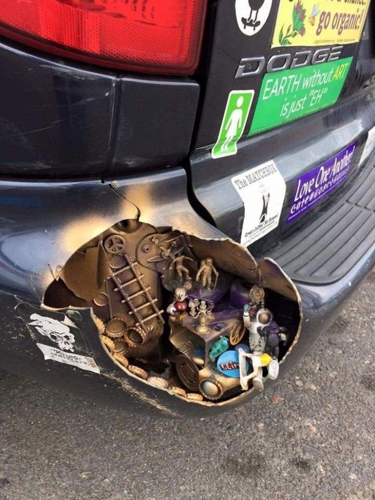 Wie man kreativ Beulen und Dellen am Auto „ausbessert“ - Was is hier ...