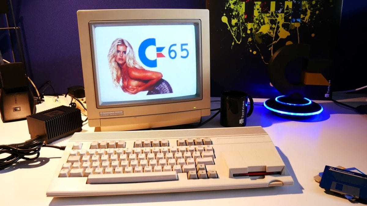 Der Prototyp des Commodore C65 in Aktion - Was is hier eigentlich los